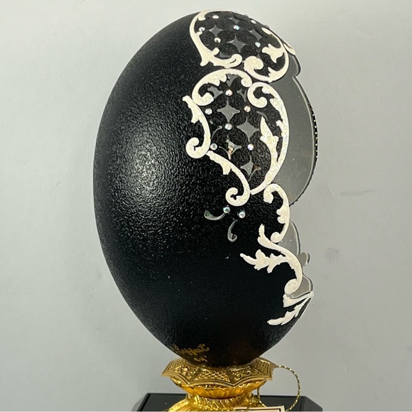 Eggsational Wonderland | Holiday | Real Emu Egg Santa Scene On Lighted ...